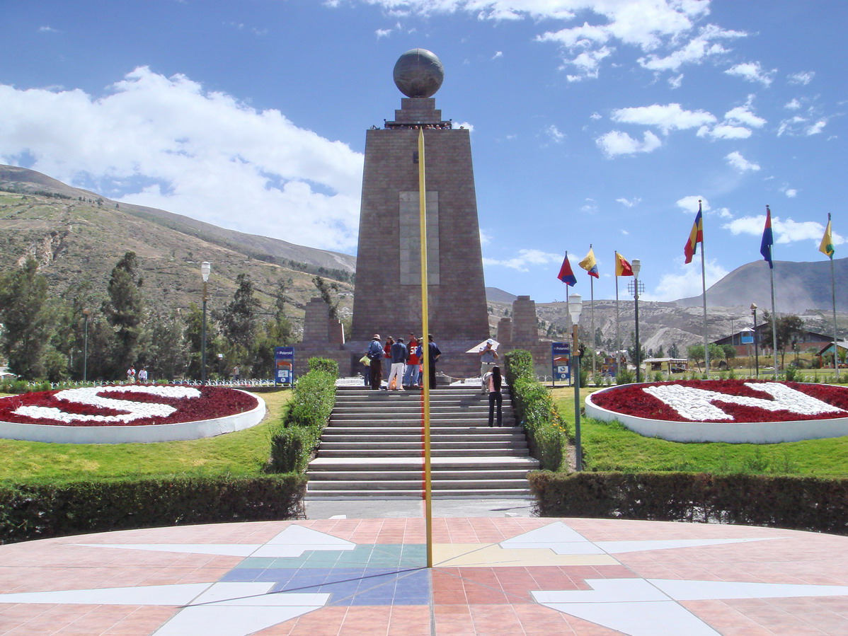 Tareas UTPL: Mitad del Mundo