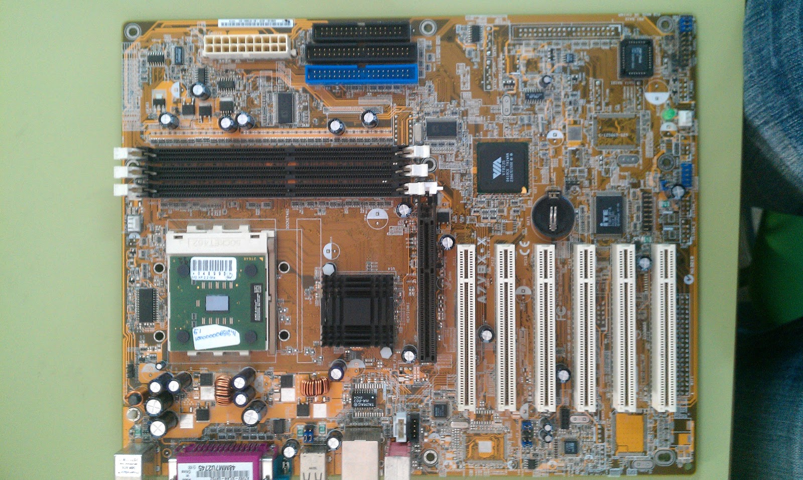 1º ASIR - Fundamentos de Hardware: Caracteristicas Placas Base vistas ...