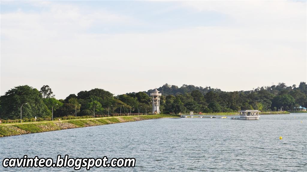 Entree Kibbles: A Walk Along Old Mandai Road