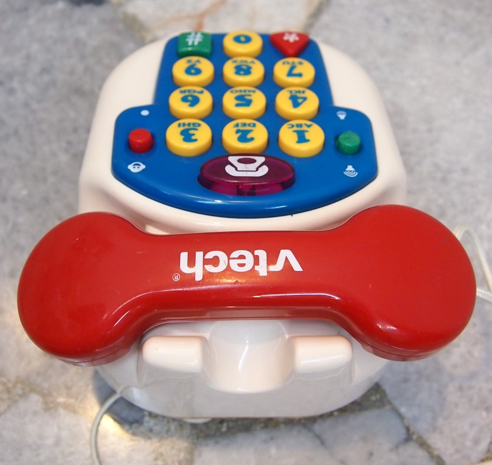 JuaiMurah: Vtech Little Smart Pull and Learn Phone