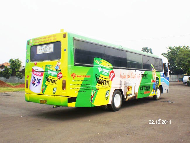 TEMPEL IKLAN DI ANGKUTAN UMUM: TEMPEL IKLAN DI ANGKUTAN KOTA