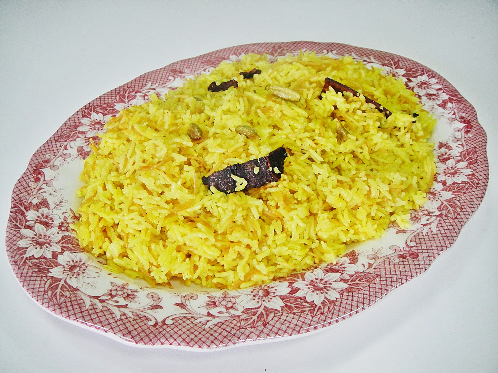Maryam's Culinary Wonders: 725. Iraqi Yellow Rice