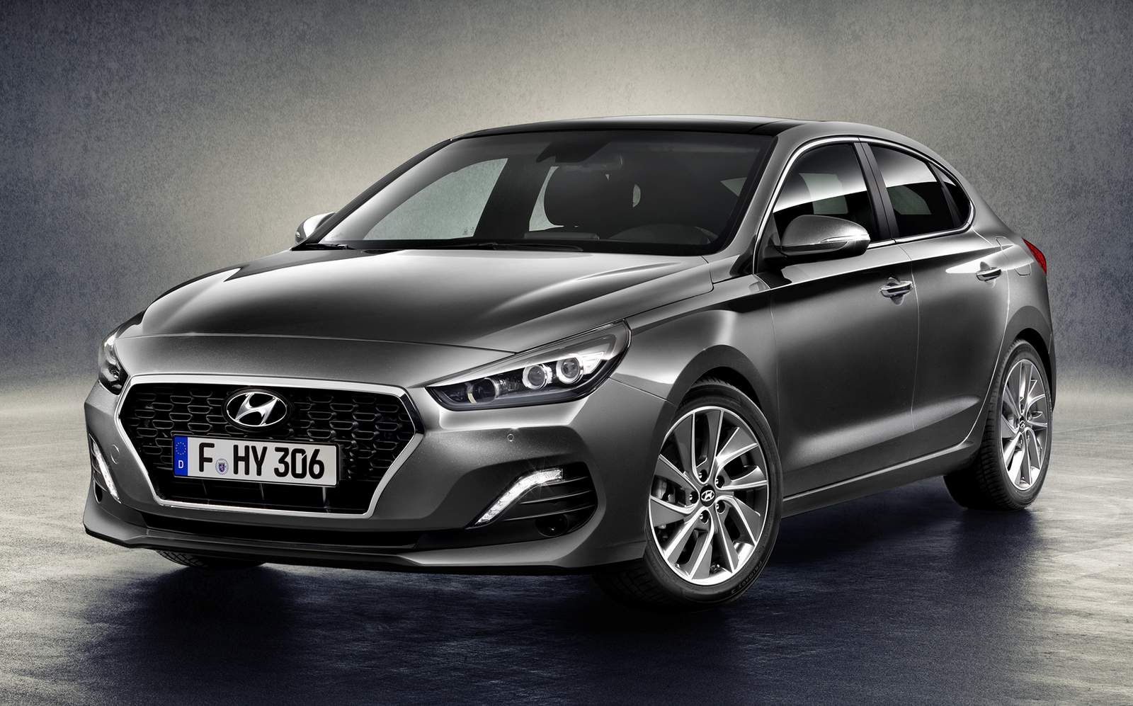 Hyundai i30 Fastback: vídeo, fotos e especificações oficiais