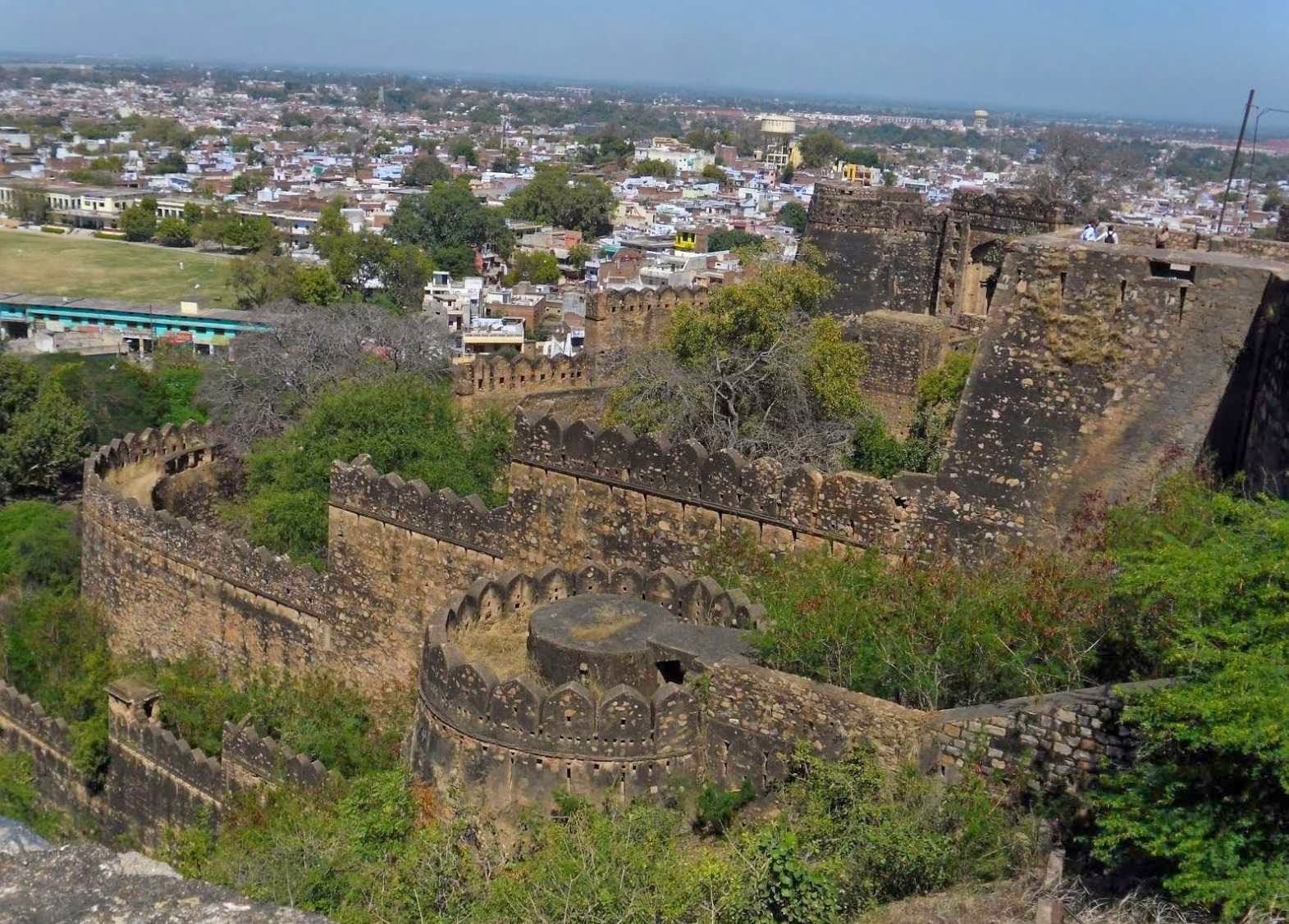 Travel World Blog: Jhansi Fort