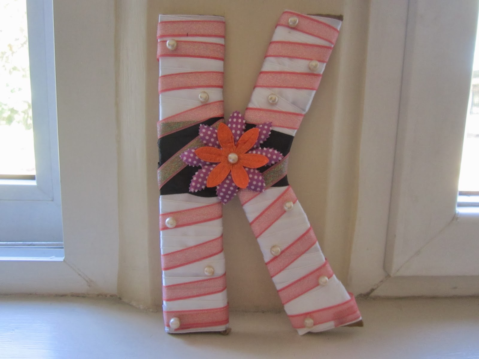 Crafty Chicky: Crafts to do with a wide age-range of kids...