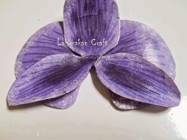 Creativity Tutorial: Membuat Bunga Anggrek dari Kertas