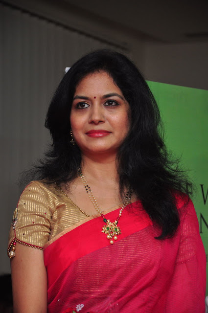 Singer Sunitha Hot Photos In Red Saree | Indian Filmy Actress