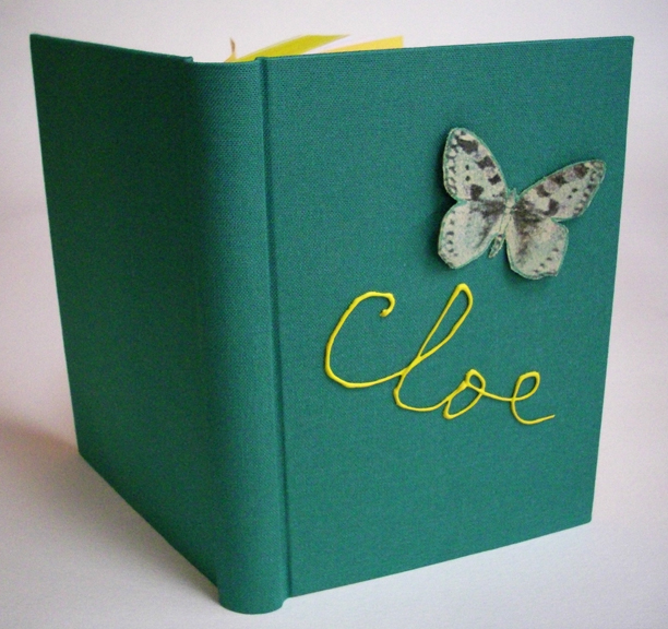 Libros de Ana: Libros en tela, con pintura en relieve