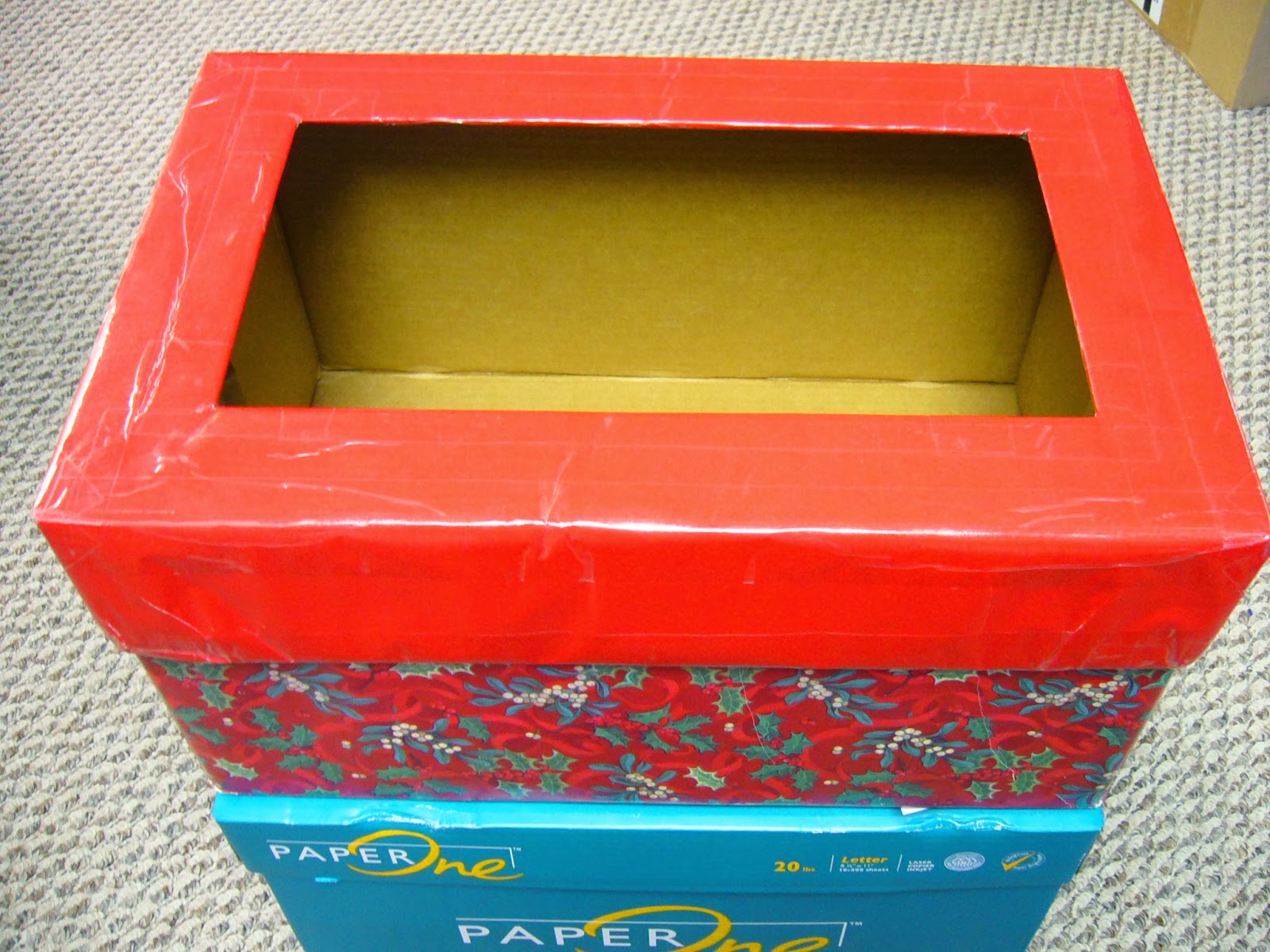 Shoebox Lid Hole