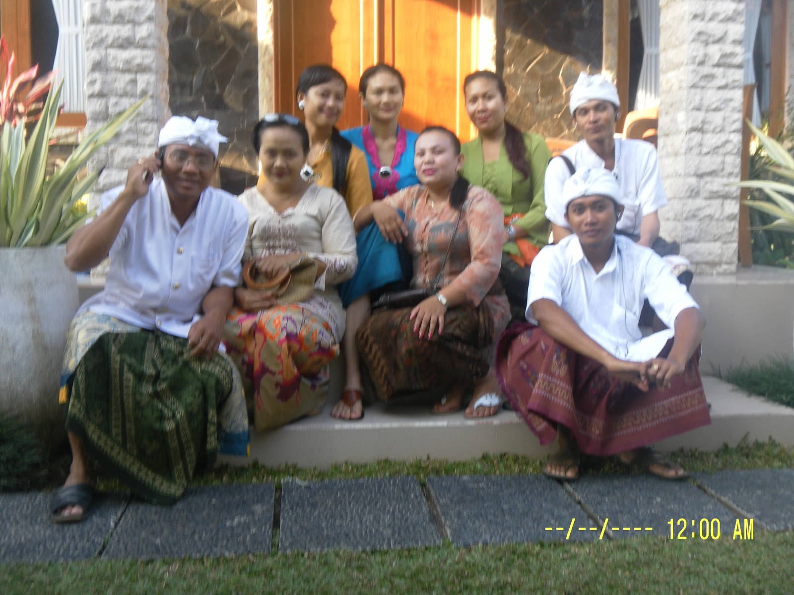 Bali News: Doa Sehari-hari Hindu