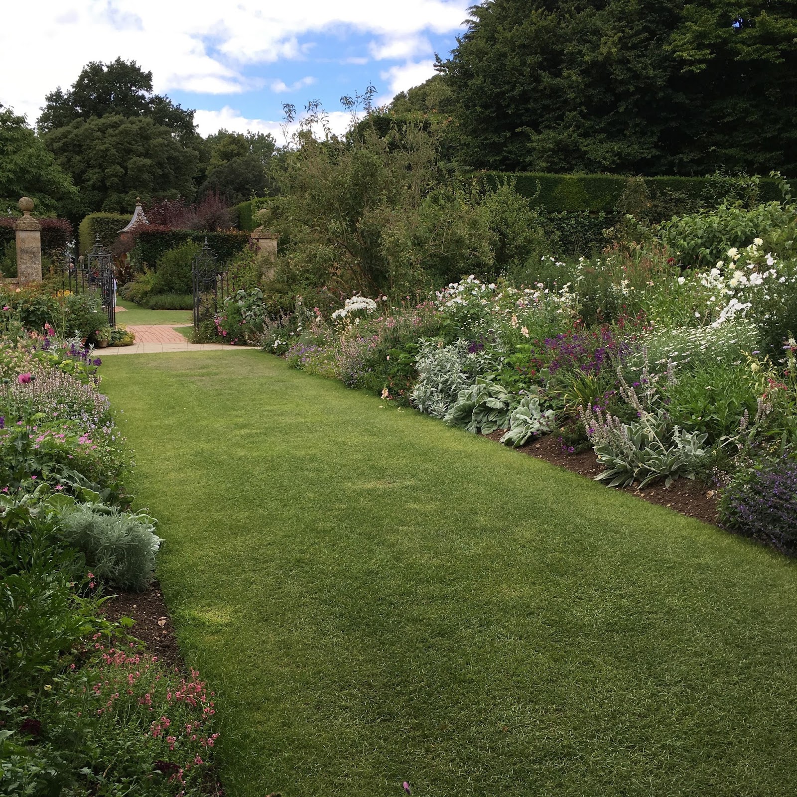 One day at Hidcote Manor Garden.