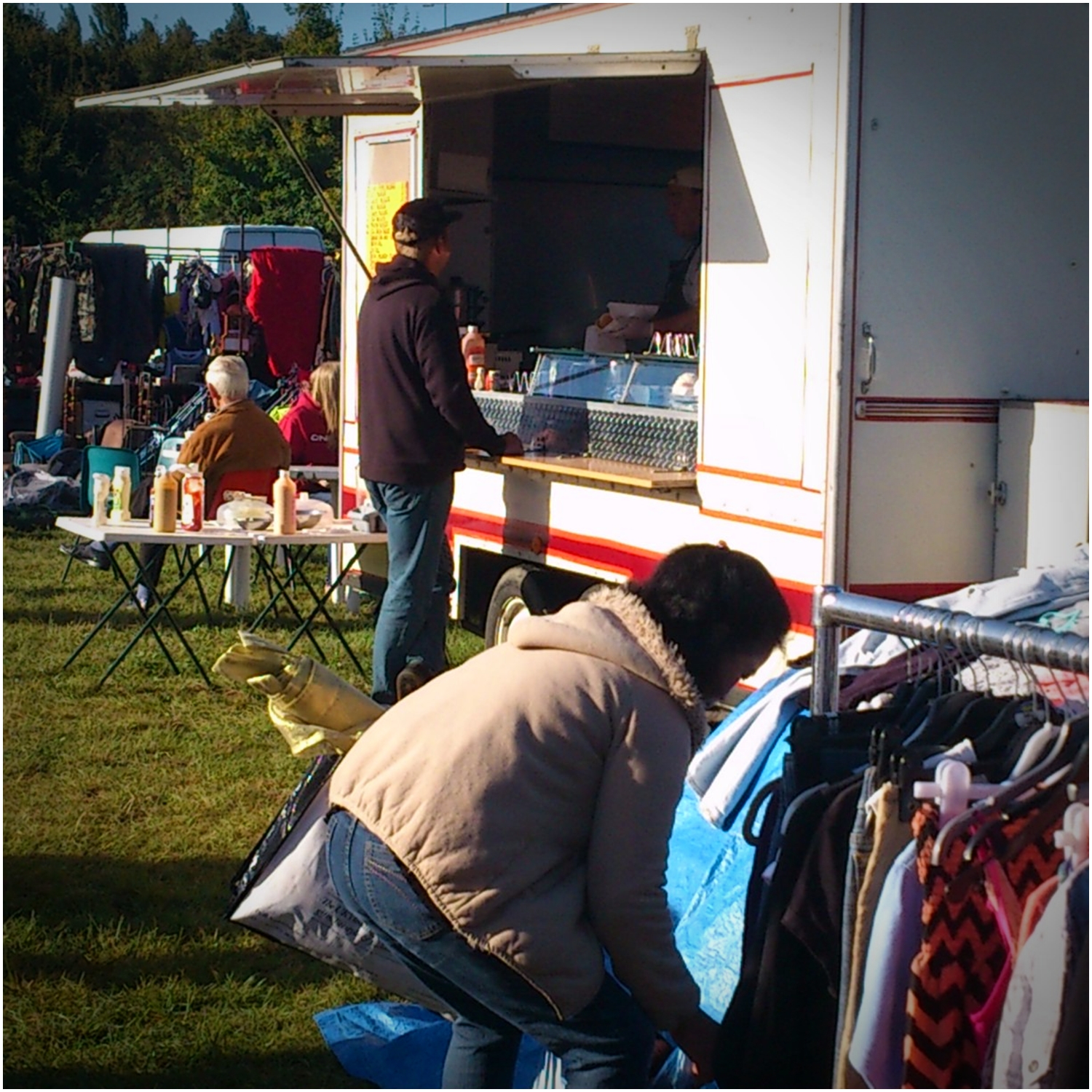 Like a Dandelion Dust | Seperti Dandelion: Denham Car Boot Sales