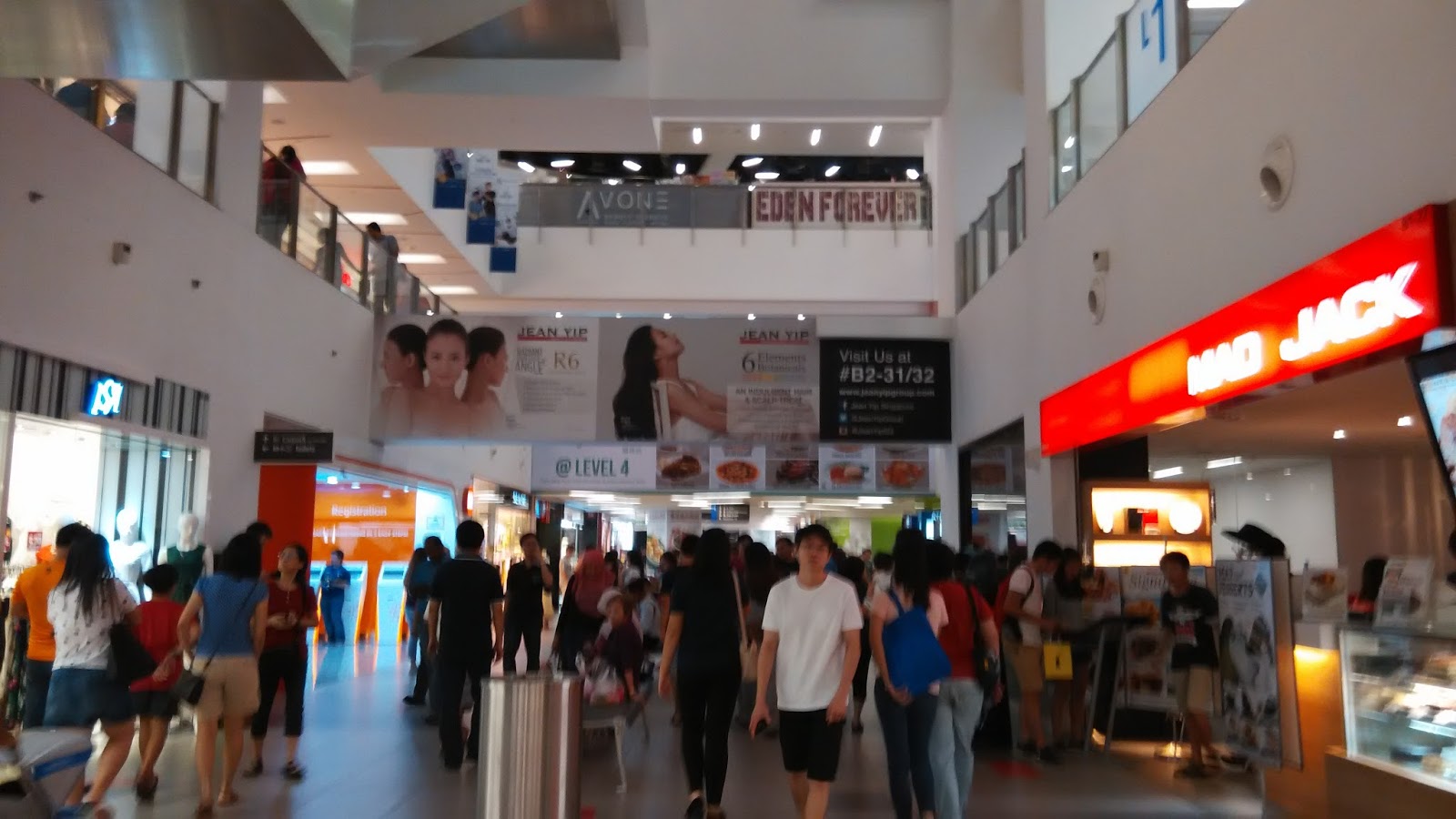 Our Journey : Singapore Serangoon MRT - Serangon Nex Mall