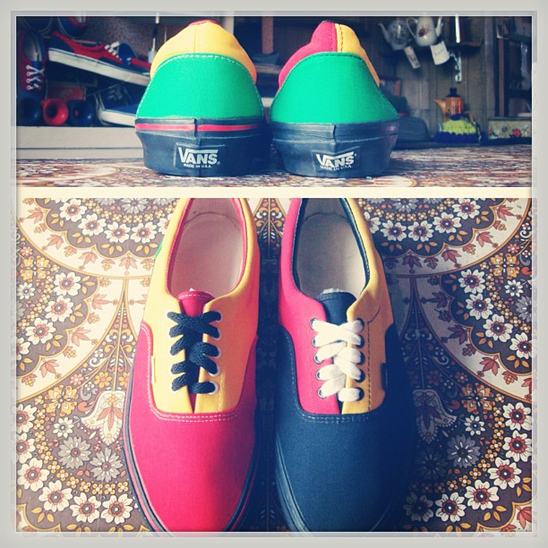 theothersideofthepillow: vintage RASTA VANS 3-tone ERA style #95 MADE ...