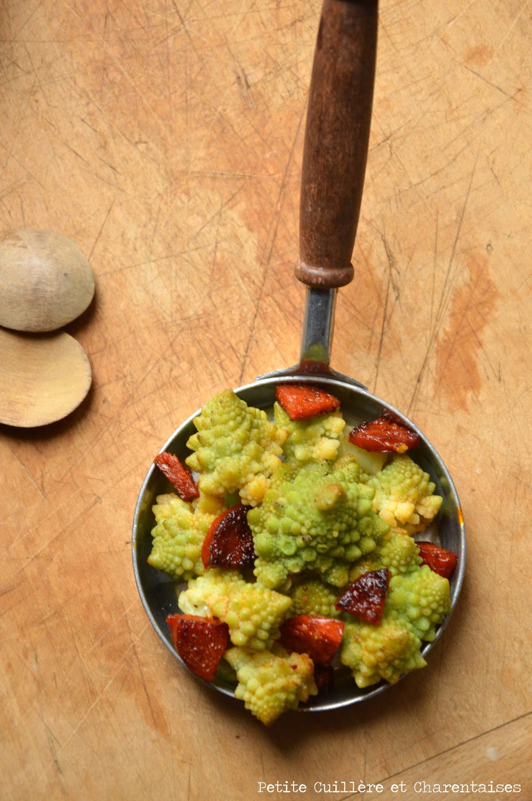 Petite Cuillère et Charentaises: Poêlée de Choux romanesco au Chorizo