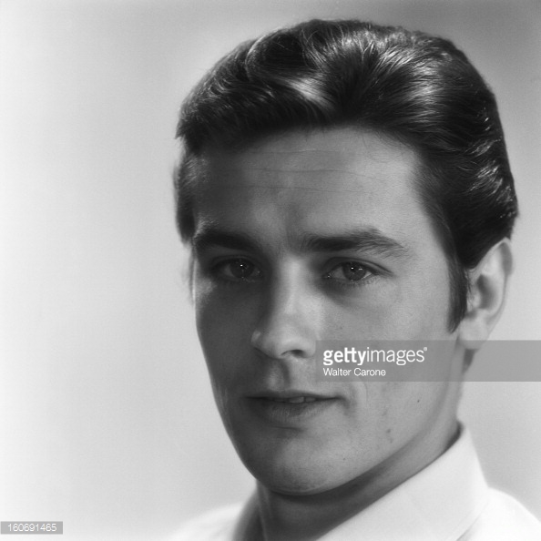 ALAIN DELON: FOTOGRAFÍAS DE WALTER CARONE