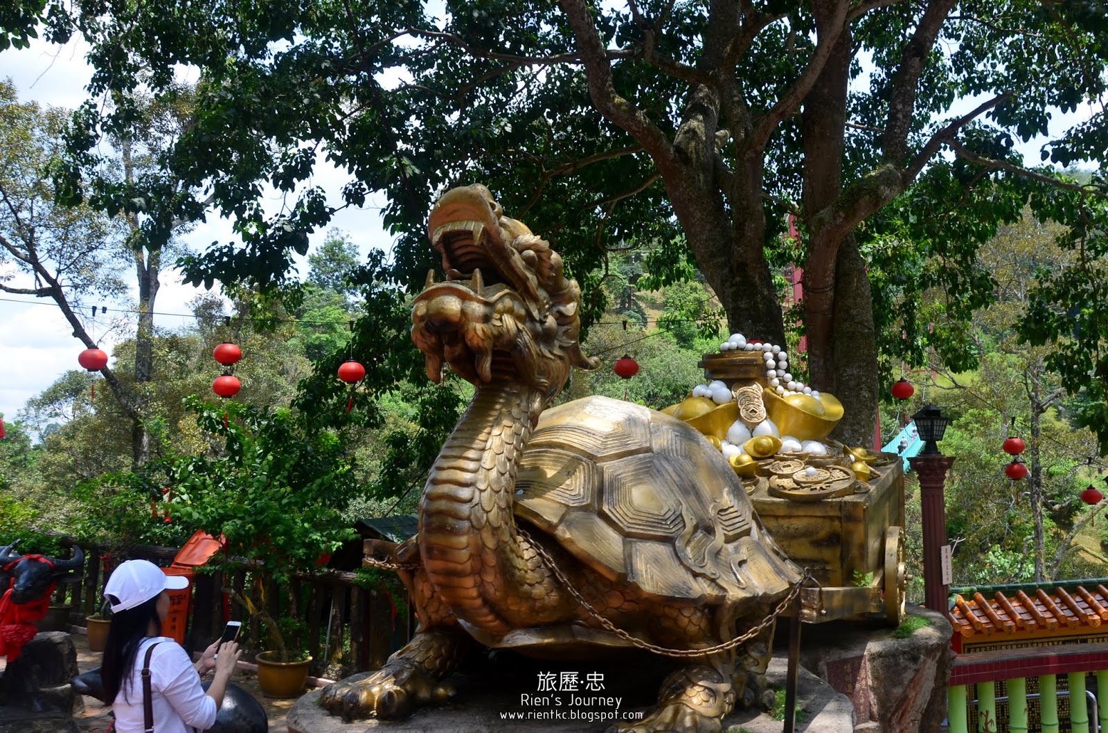 森美蘭 | 武來岸石拿督廟，俯視山脈的百年廟宇 | Broga Sak DatoTemple | Negeri Sembilan, Malaysia