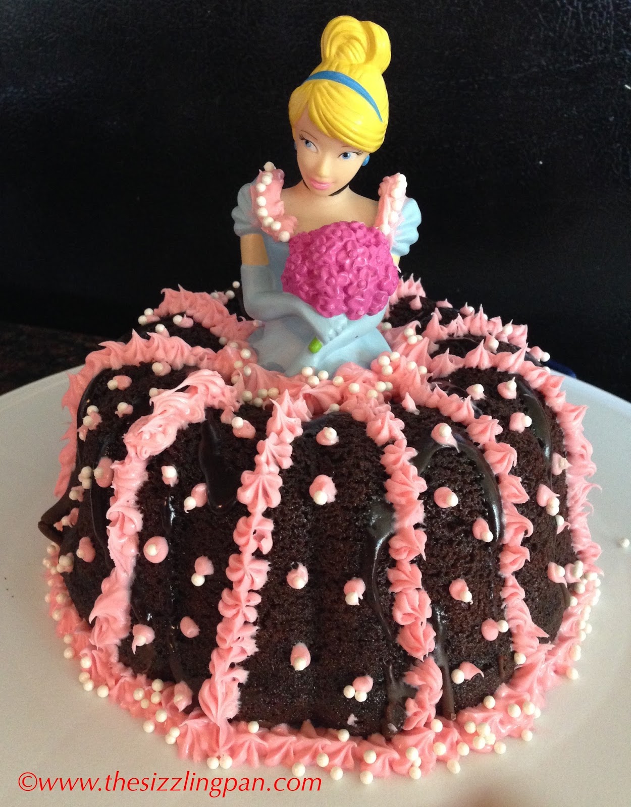 The Sizzling Pan: "Princess Cake"