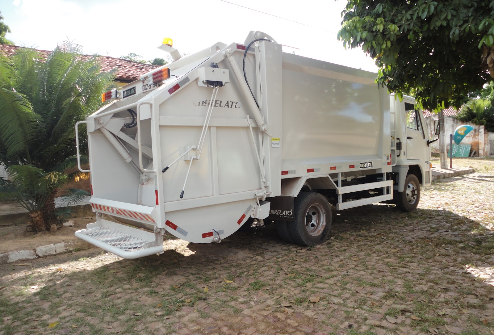 BLOG DO JOSÉ BONIFÁCIO: Prefeitura de Santa Filomena recebe caminhão ...