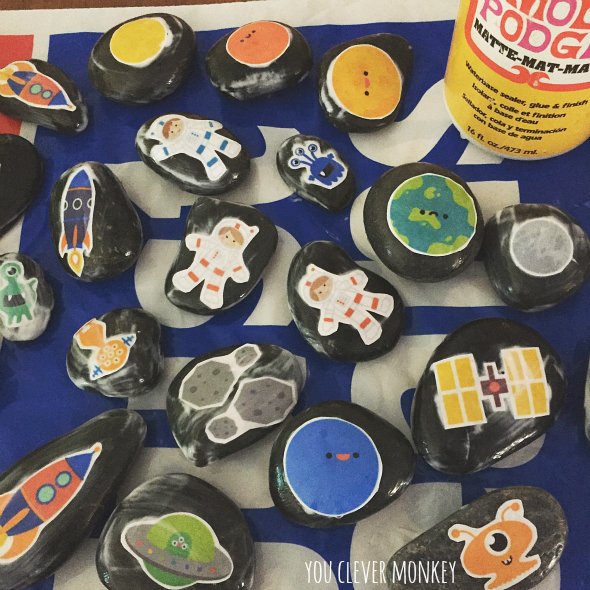 SPACE PRETEND PLAY - PLAY IDEAS AND RESOURCES TO MAKE | you clever monkey