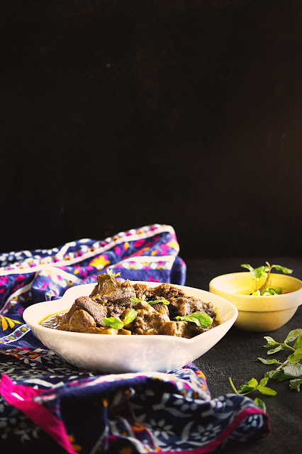 Kacha Lanka Mangsho / Green Chilli Mutton Curry