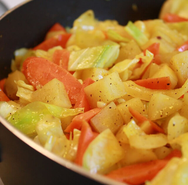 Ethiopian Cabbage Dish - "ඉතියෝපියානු" විදිහට ගෝවා වැන්ජනයක් - sinhala ...