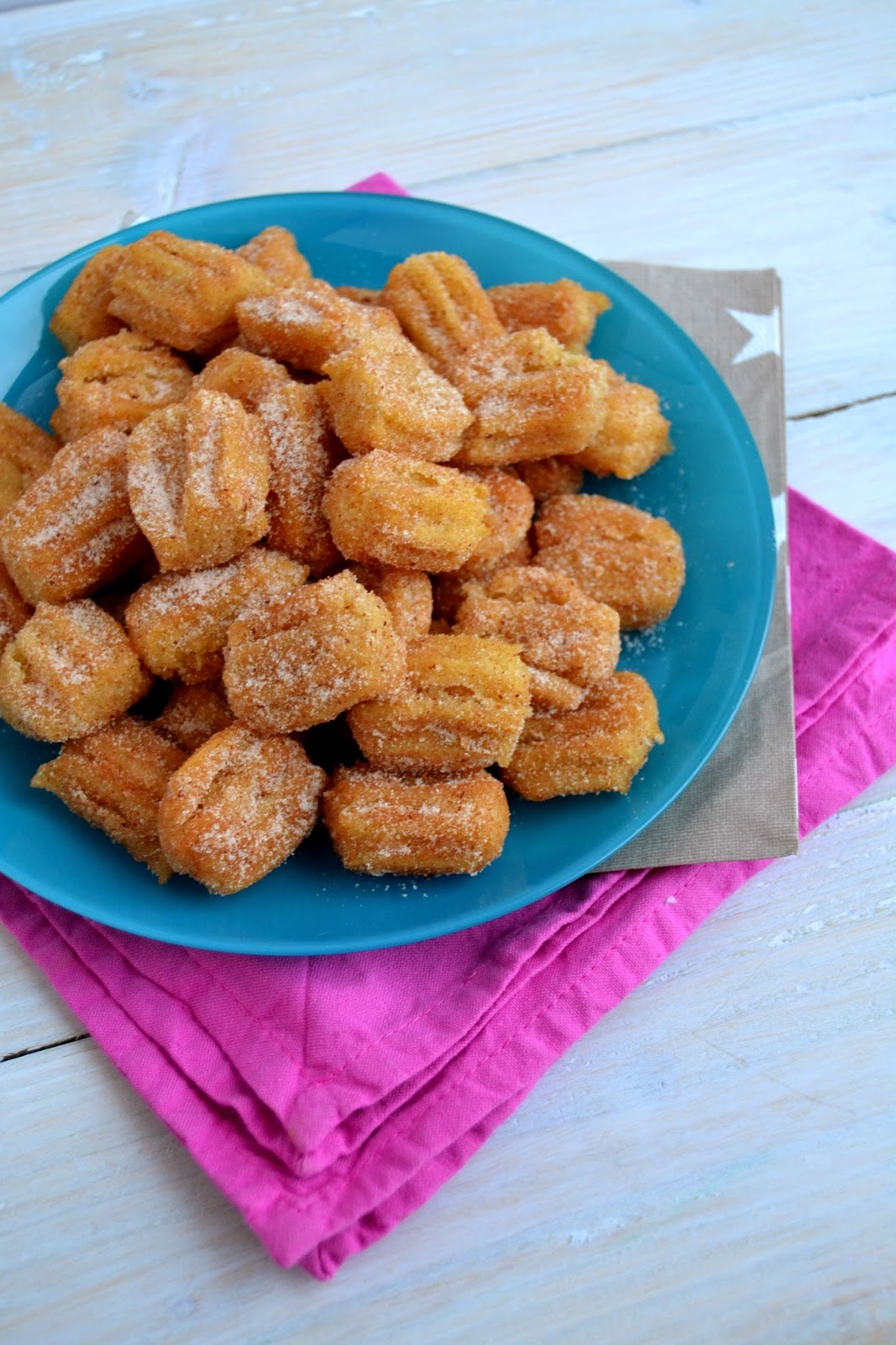 Cakeyboi: Mini Churros with Redmond Multicooker