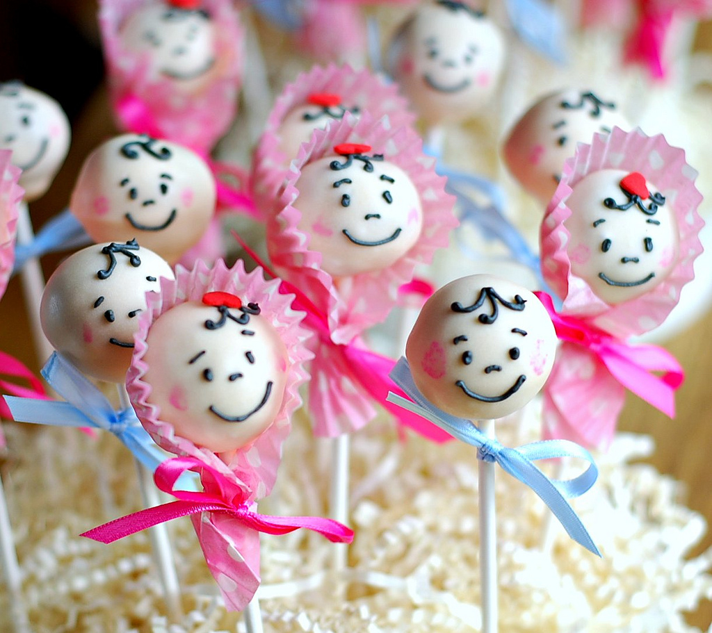 marzipan: Baby Brownie Pops