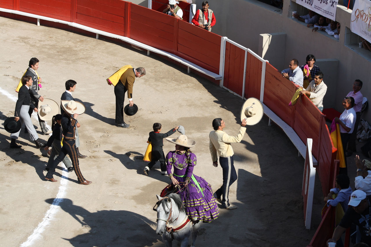 Manny's Journal: A Bullfight in Juarez, Mexico