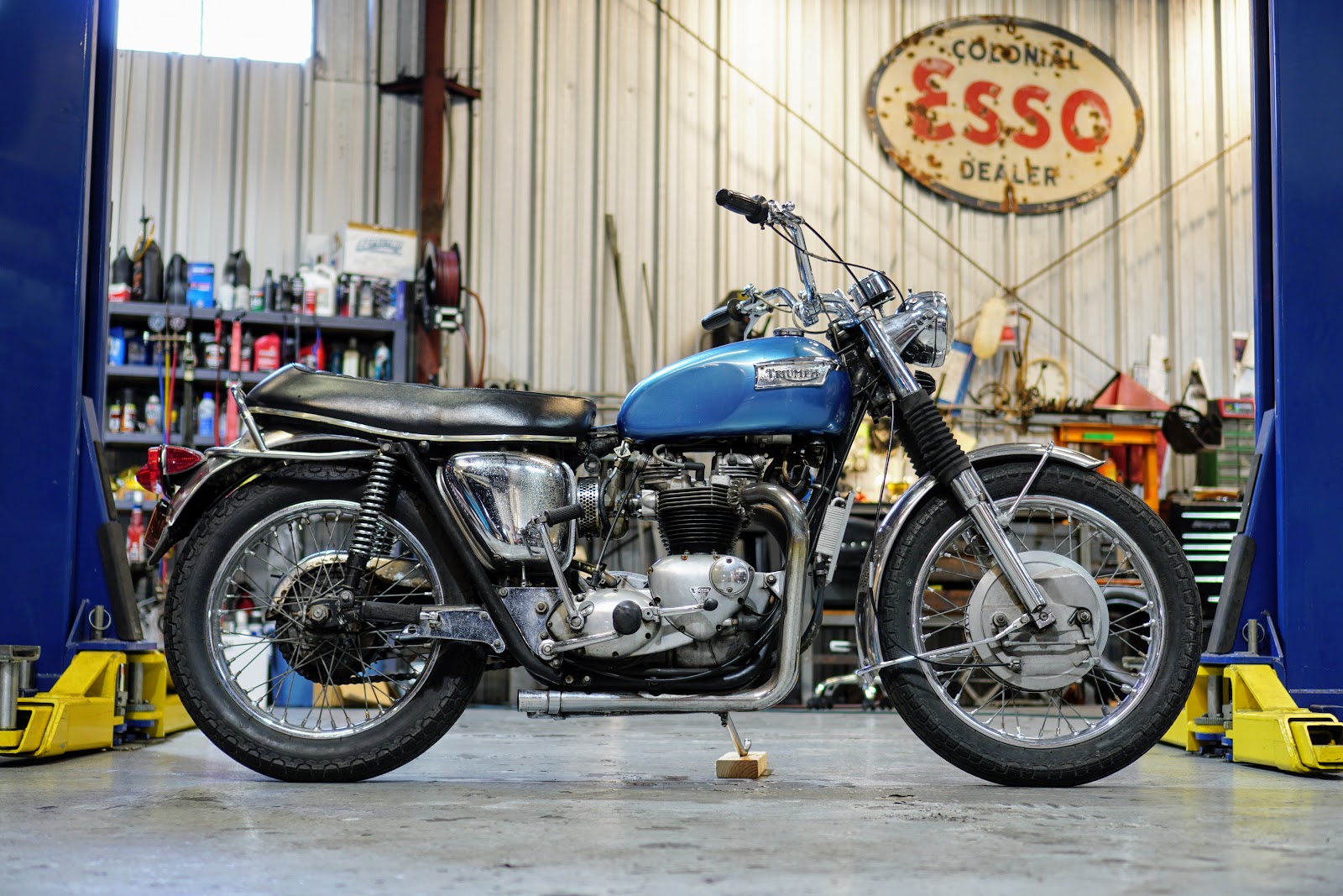 South Bay Street Machines: 1970 Triumph TR6R