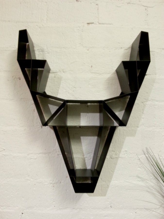 Heinässä heiluvassa: Design Kellari