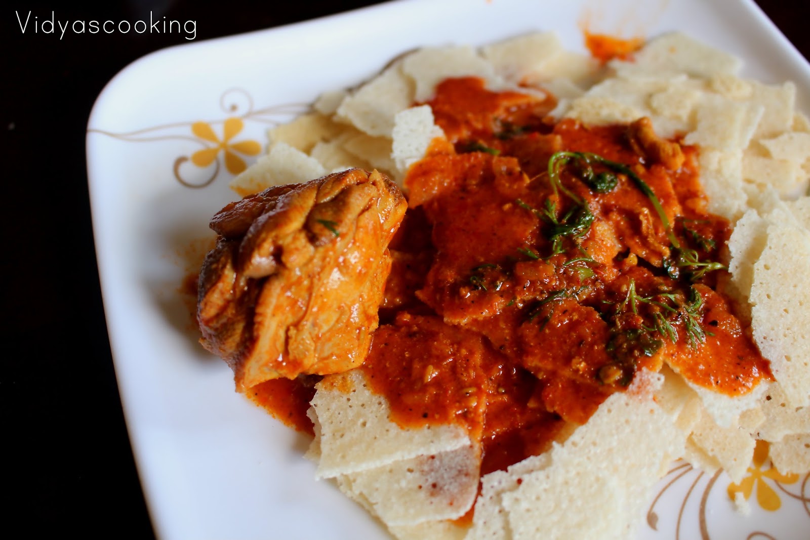 Kori Gassi/ Kori Rotti (Mangalorean Chicken Curry) Recipe