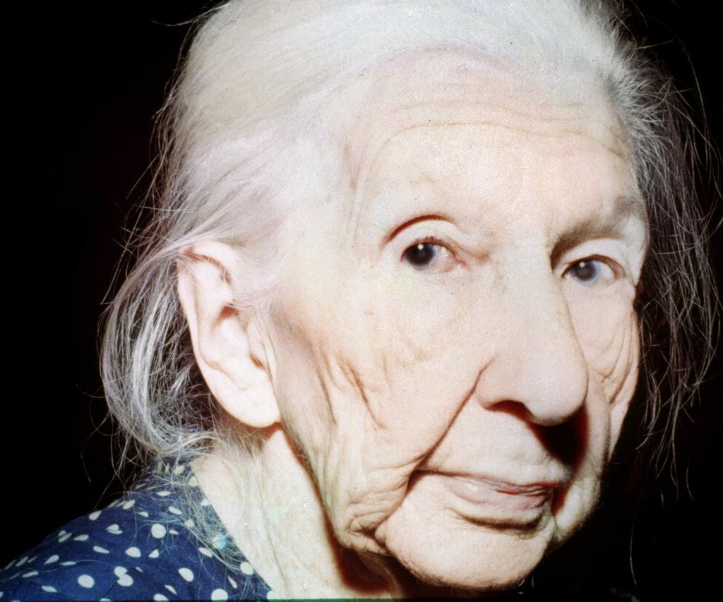 Cora Lima's Instagram, Twitter & Facebook on IDCrawl