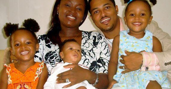 AMAZING STORIES AROUND THE WORLD: PROUD DAD: Photo Of Star Actor Van ...