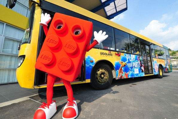 THE ANOTHER STORY OFF ME =D: Legoland actually at Johor laa!!