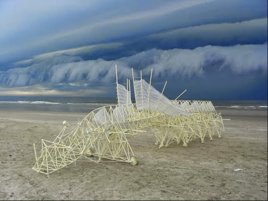 the Whiteboard: (Upper-Intermediate) Strandbeests