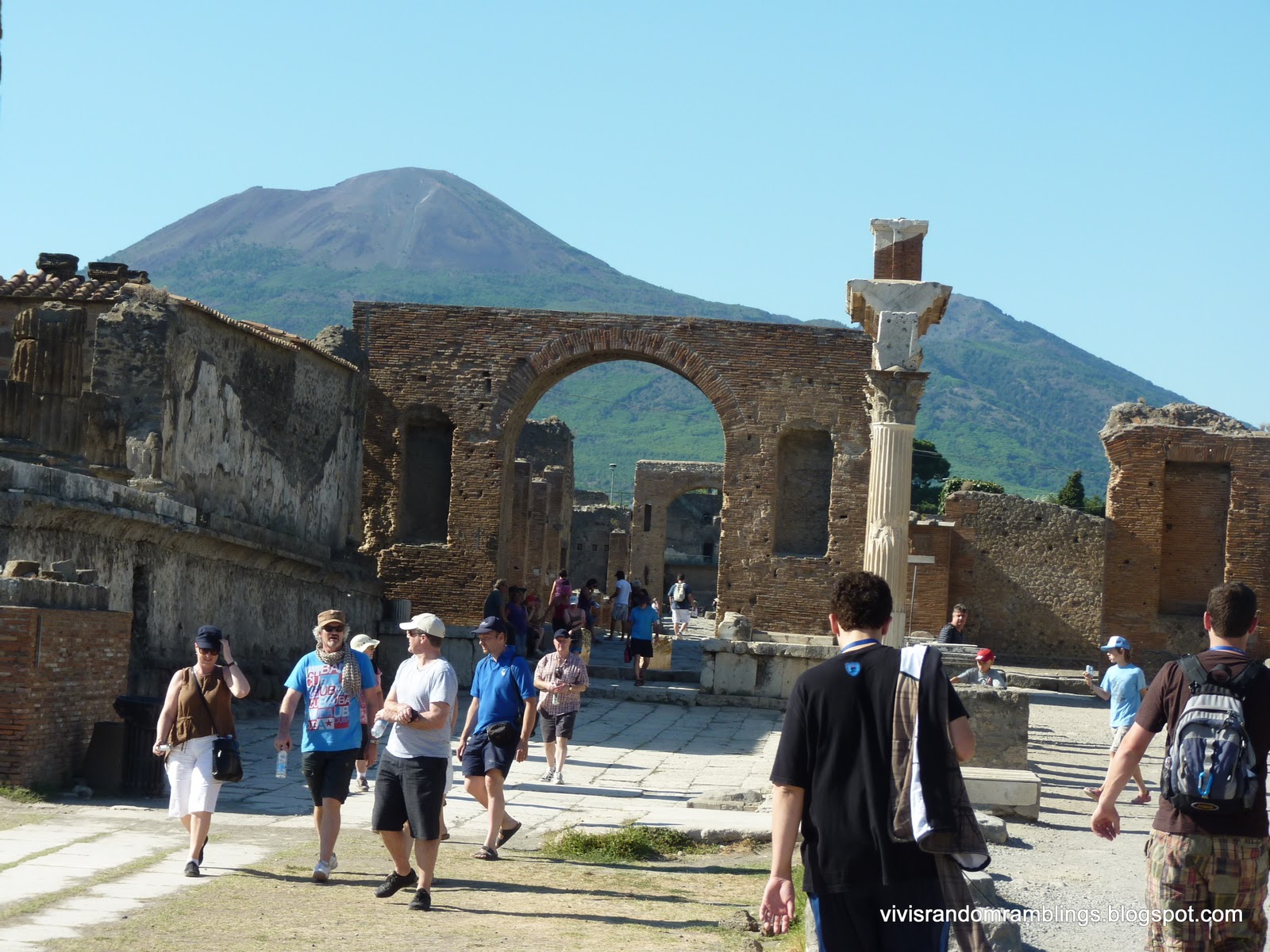 Vivi's Random Ramblings: Pompeii, An Ancient City Frozen in Time