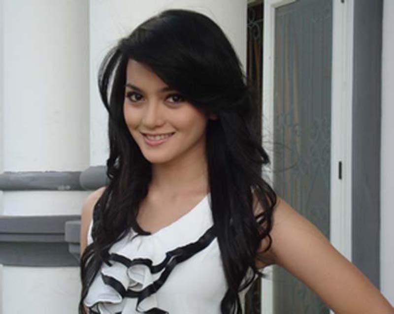 Biografi Ririn Ekawati - BIO & SEJARAH UPDATE