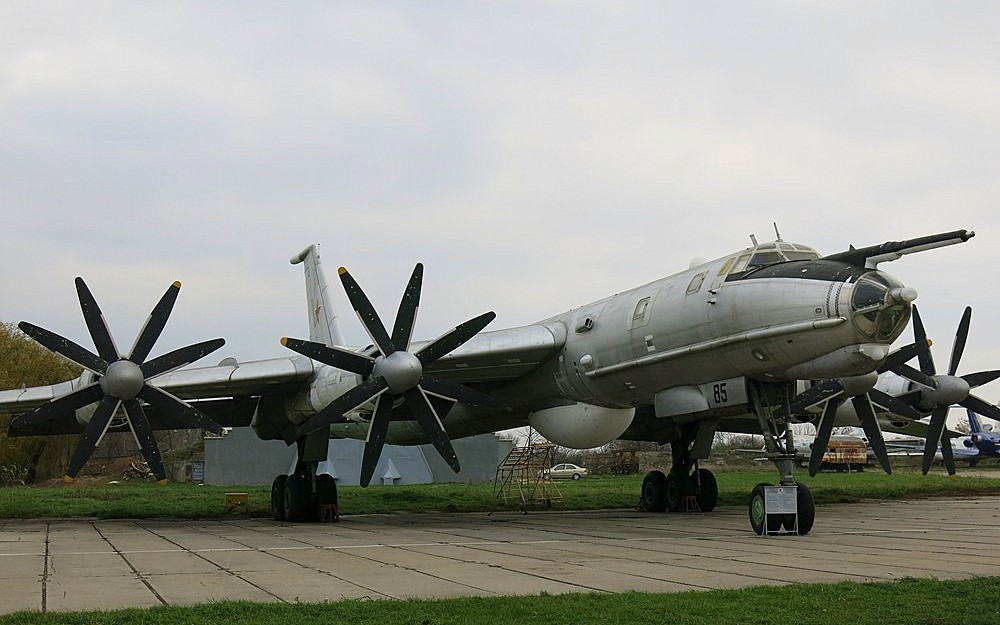 A Born Again Roman: Tupolev Tu-142