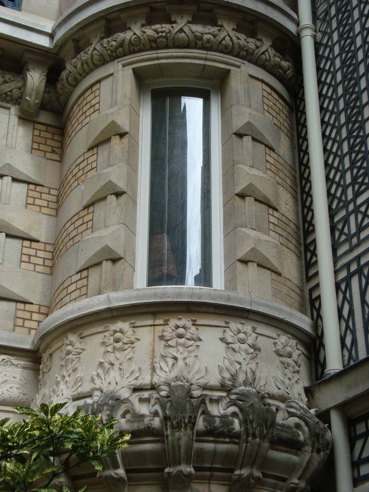 Paseos Art Nouveau: 3, square Rapp, Paris VIIè, Jules Lavirotte, 1989-90