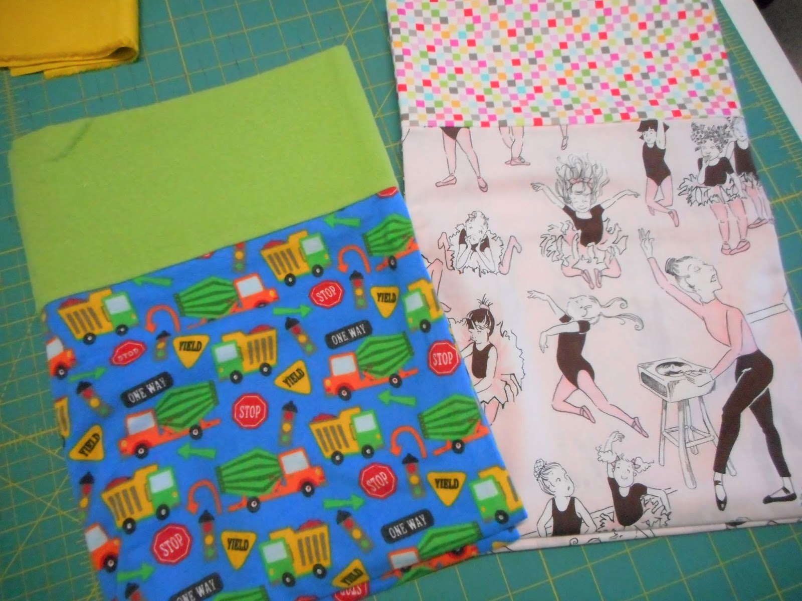 Pinkadot Quilts: Pillowcase Tutorial