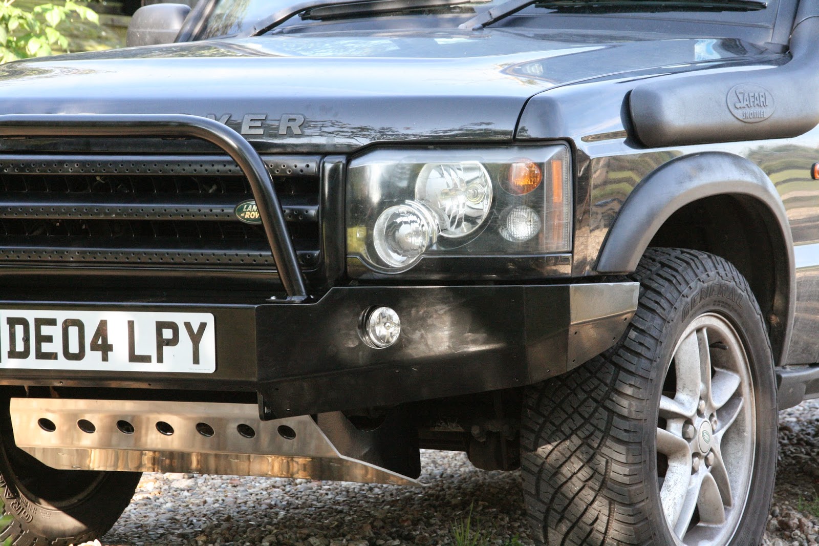 DiscoverThat - Journal: Discovery 2 Fitting A Bumper