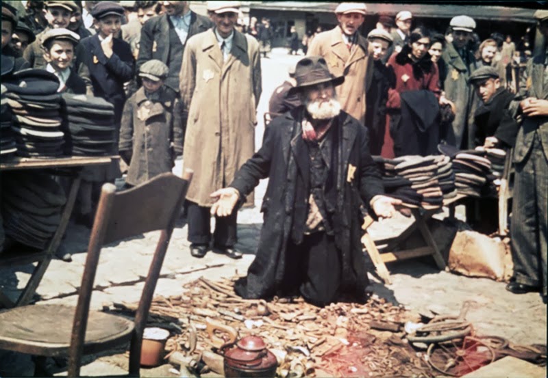 Rare Color Photos Of Daily Life At The Lodz Ghetto In The Early 1940s