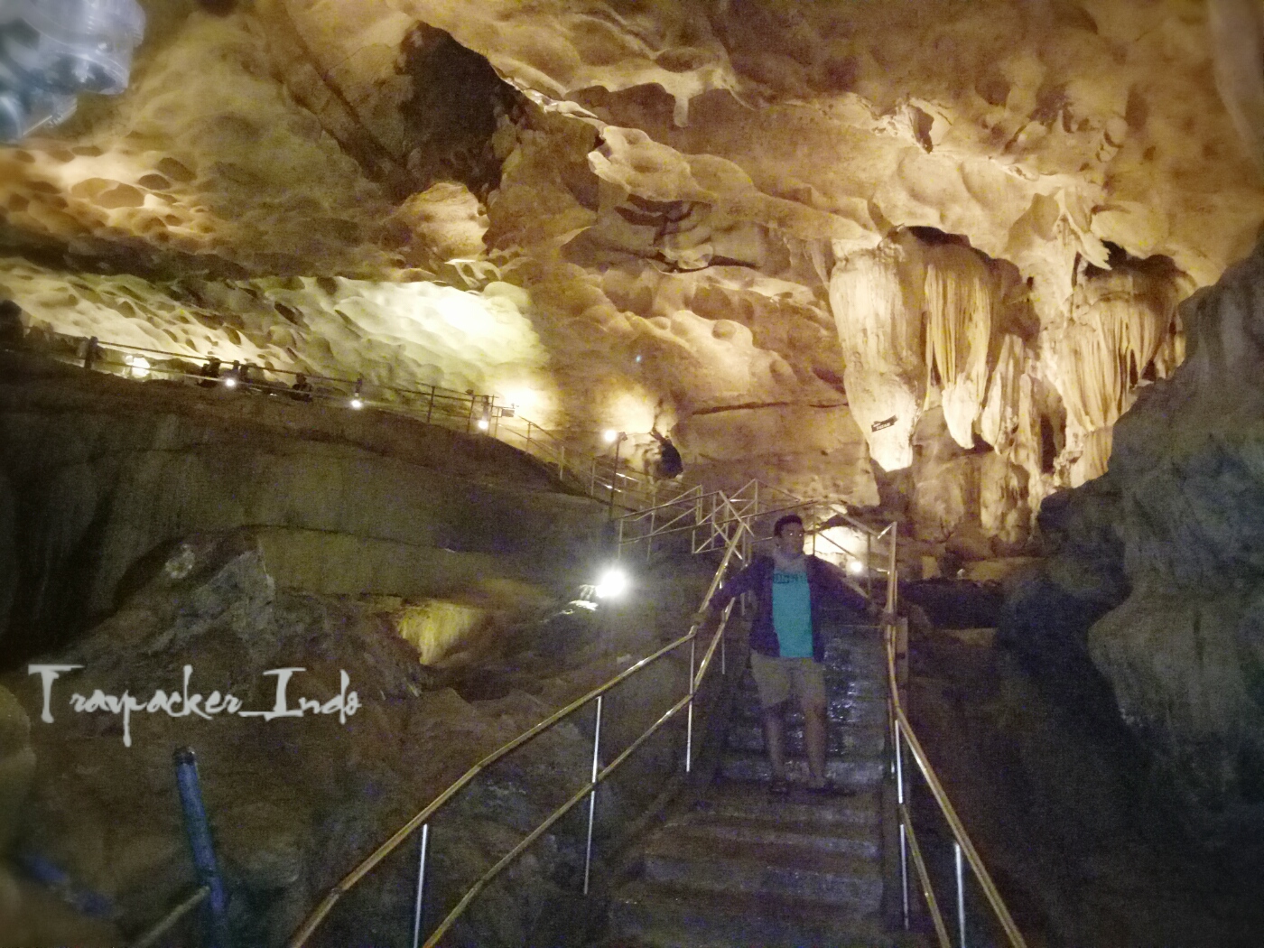 Megahnya Gua Terbesar dan Terpanjang di Asia Tenggara, Goa Lowo atau ...