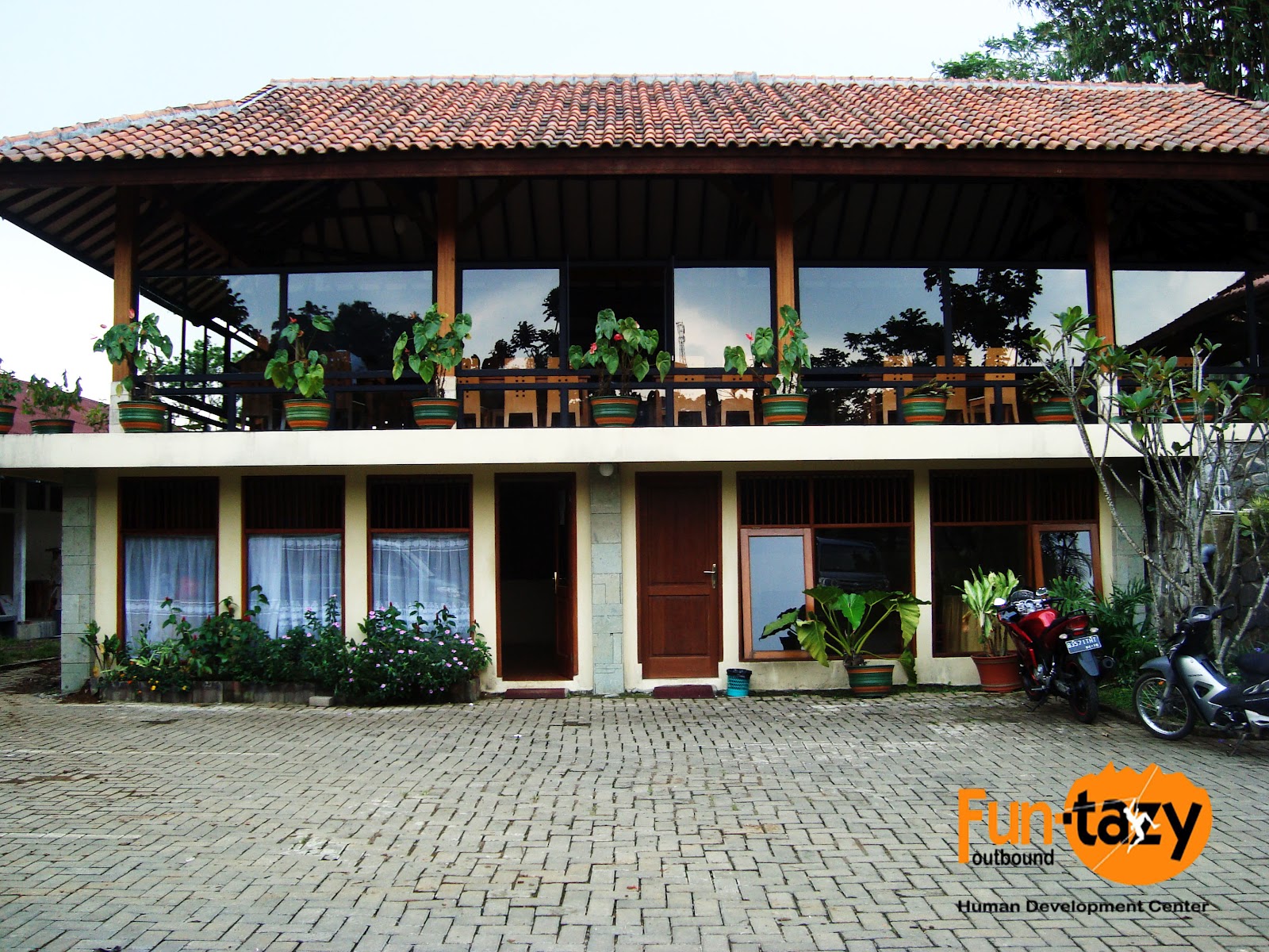 Puri Avia Lokasi Funtazy Outbound | FunTazy Outbound