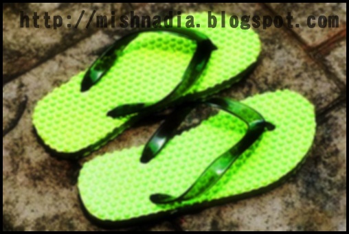 selipar jepun jadi pujaan hati? | . DUNIA NADIA