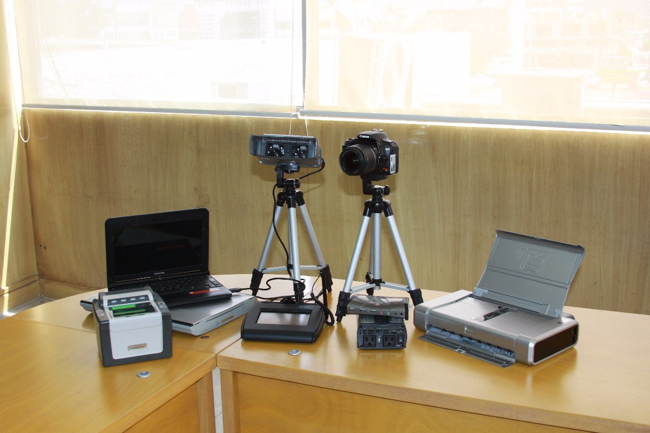 El mexiquense Hoy: Entregan equipos biométricos de vanguardia para ...