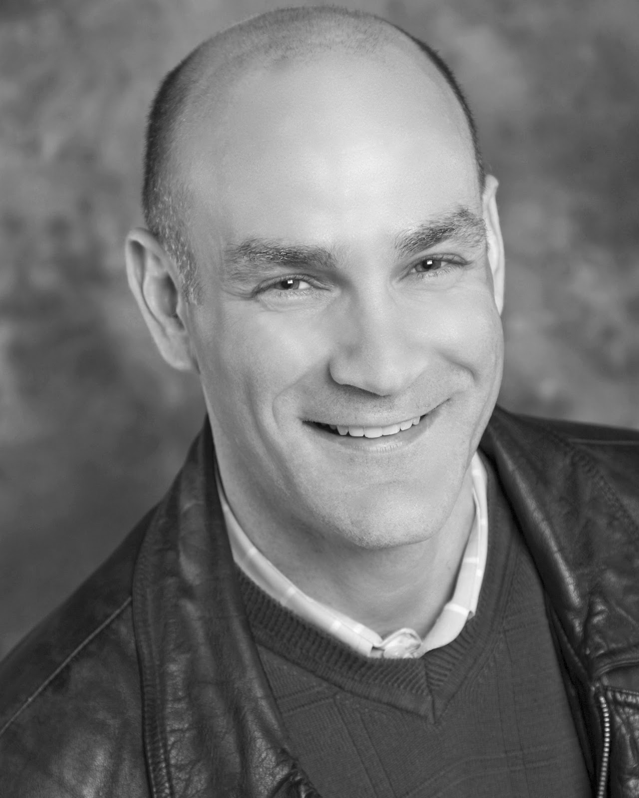 Playing The Barn: Barry Cutler is a Cut-Up as Money-Loving Mr. Mushnik