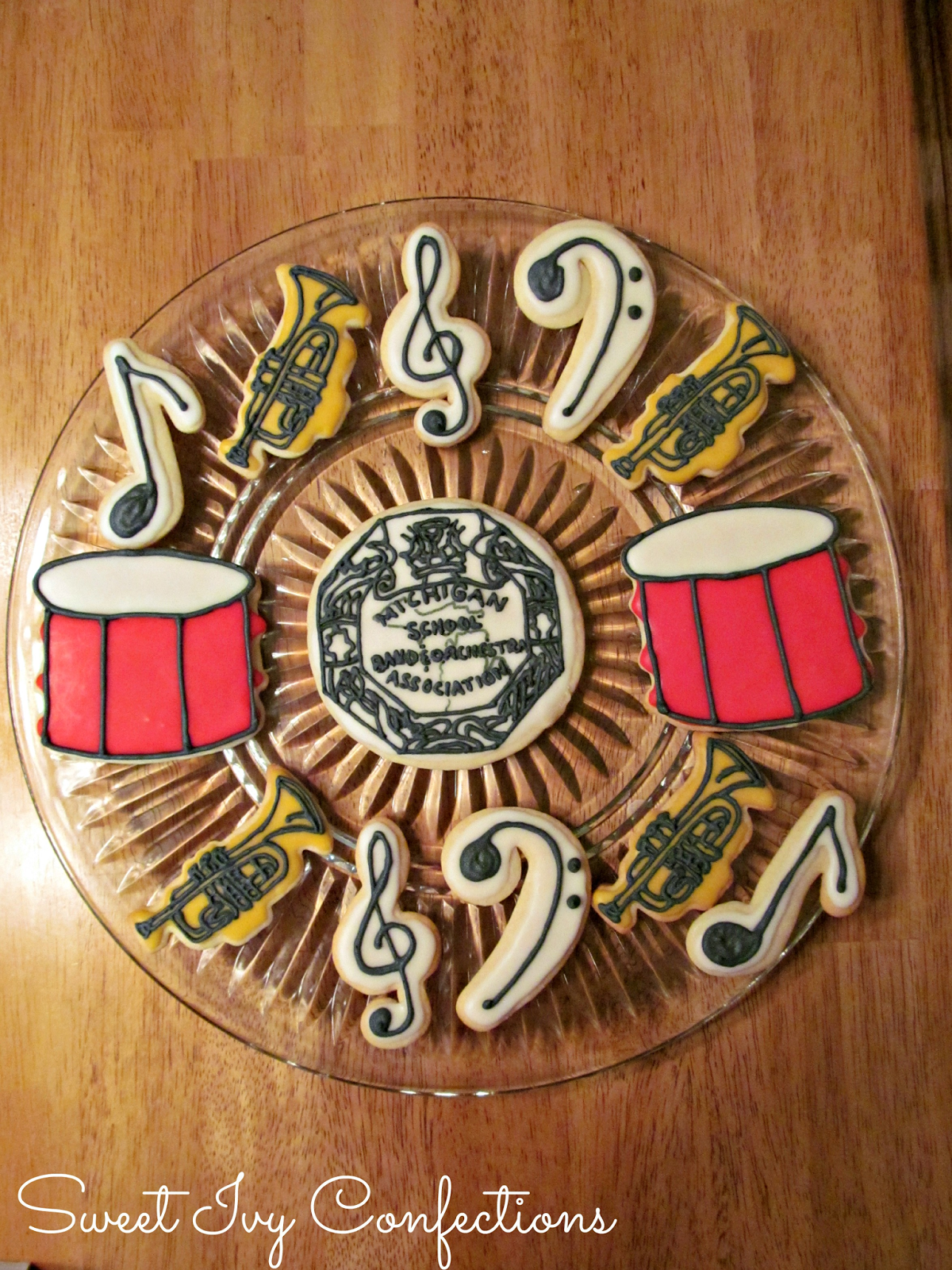 Sweet Ivy Confections: MSBOA Band Competition Cookies 2013