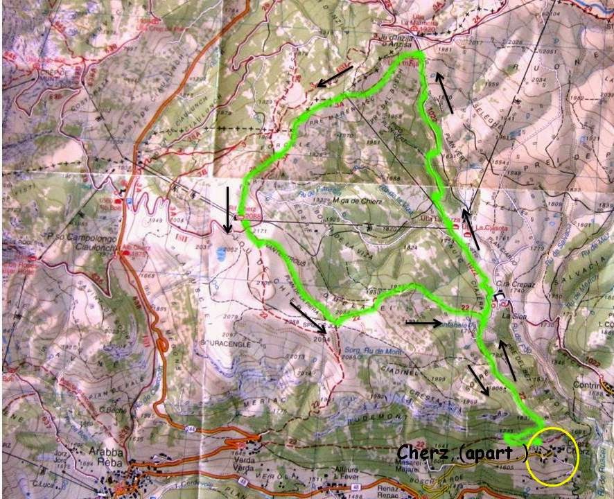 TRINI Y SALVA: Excursión por la montaña de Cherz, Dolomitas